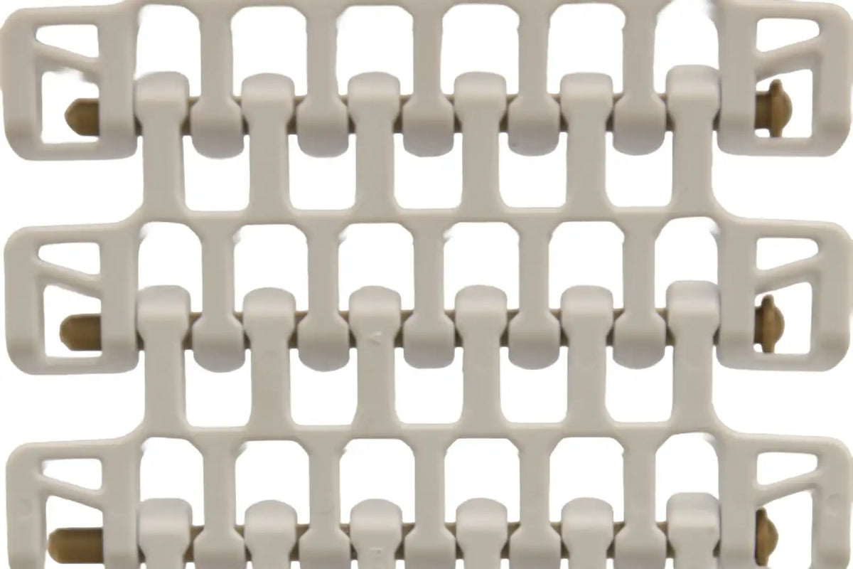 Intralox Series 2400 Mold to Width Radius Flush Grid 2.2 — conveyor ...